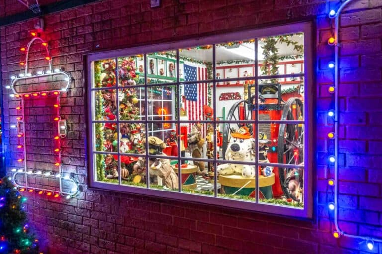 What to Expect at Koziar's Christmas Village - Guide to Philly